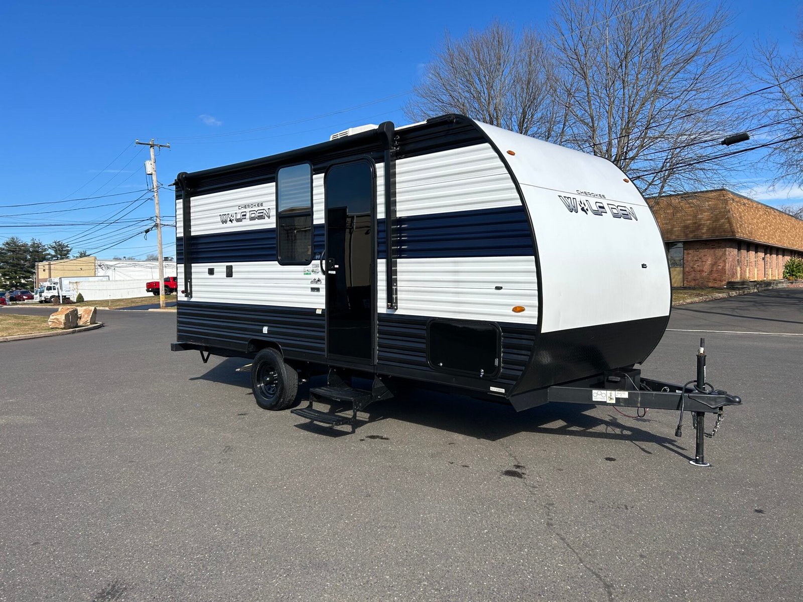 2024 Wolf Den Travel Trailer - Fleetra Rv Rental